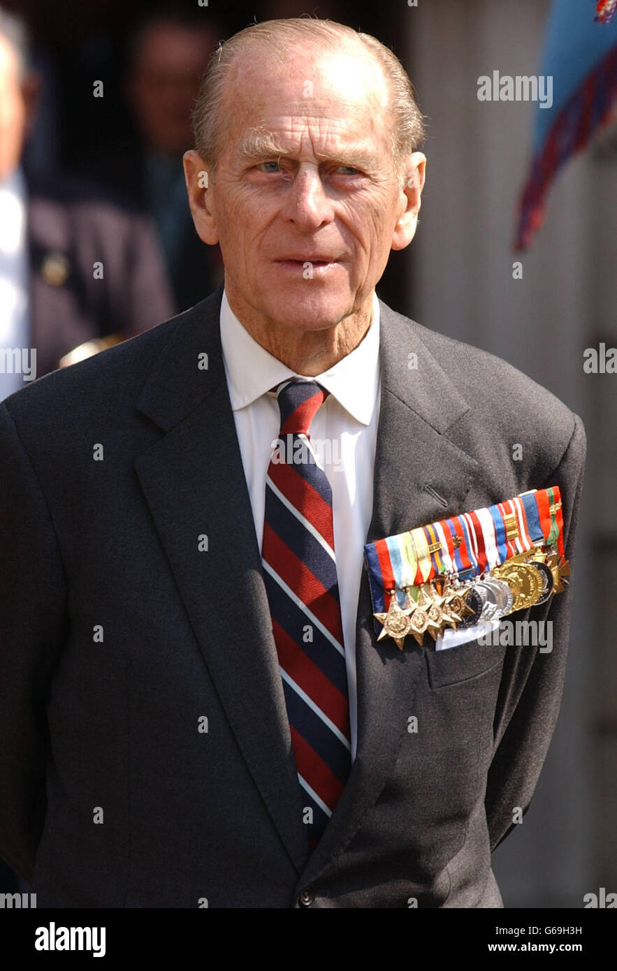 The Duke of Edinburgh meets standard bearers at St Clement Danes Church ...