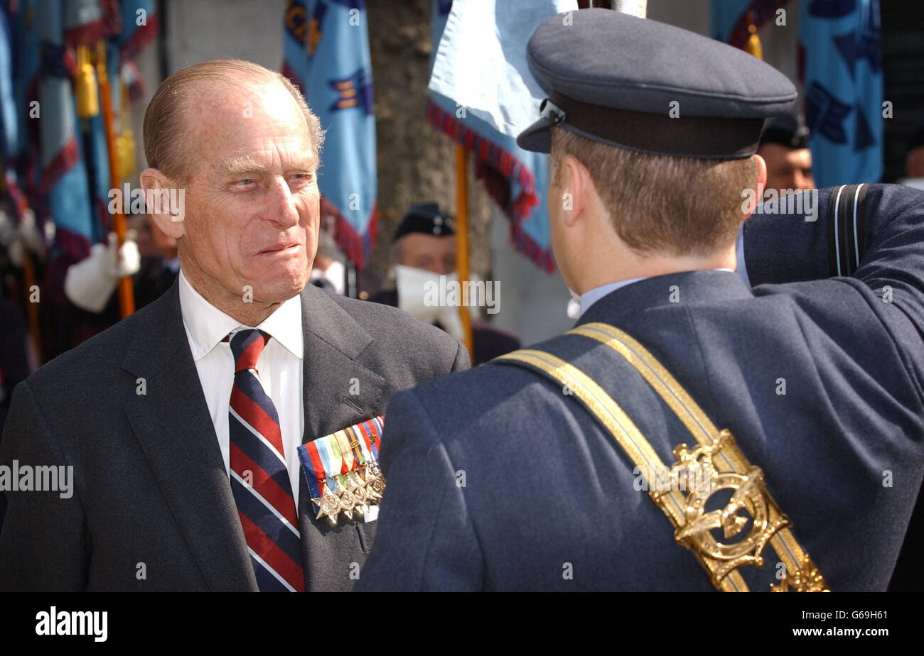 The Duke of Edinburgh meets standard bearers at St Clement Danes Church ...