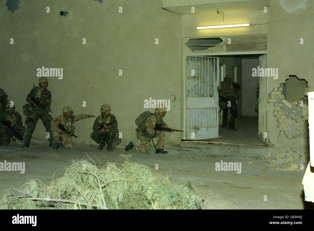 Iraq war desert rats hi-res stock photography and images - Alamy