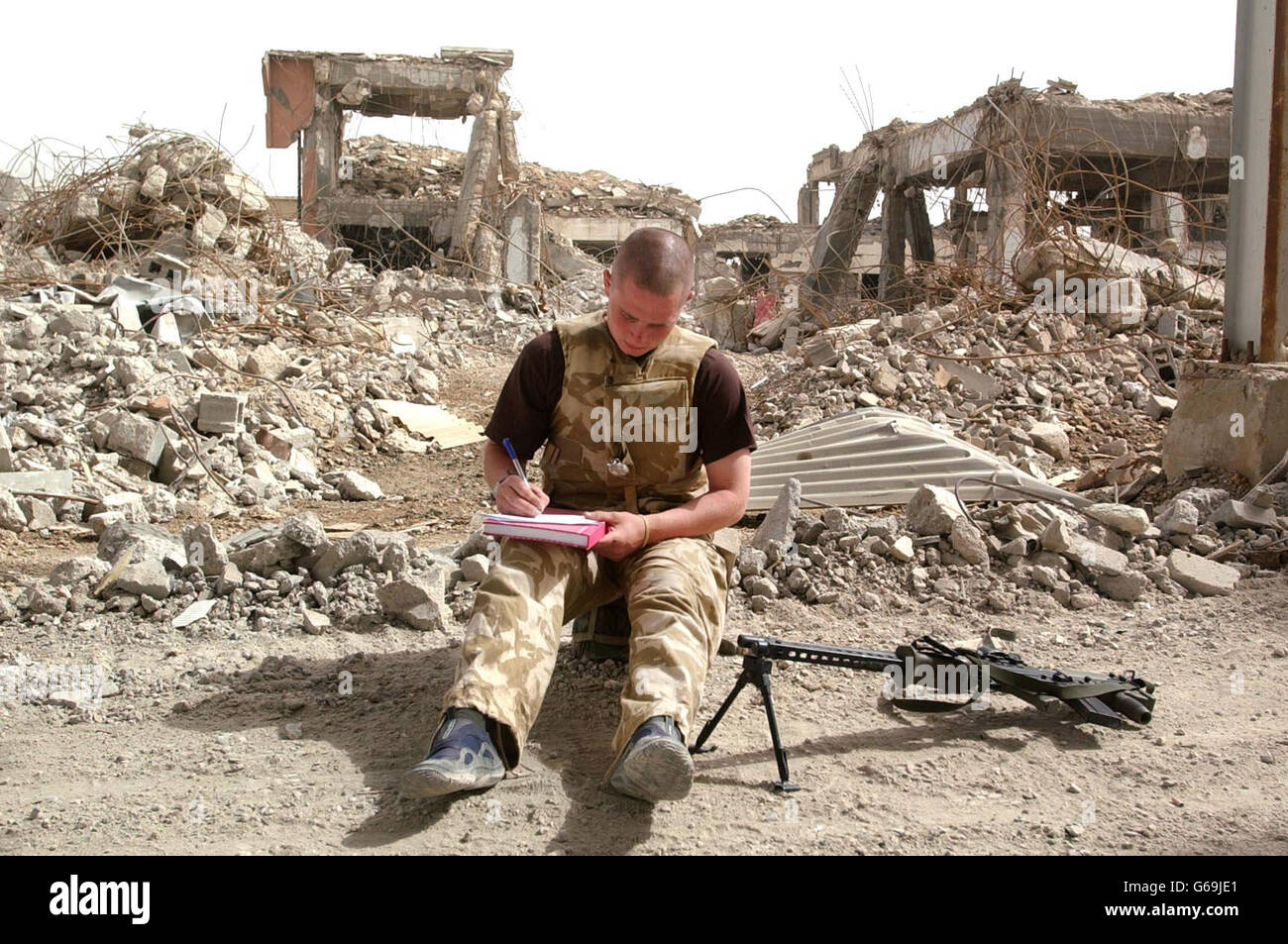 British royal marine commandos iraq hi-res stock photography and images ...