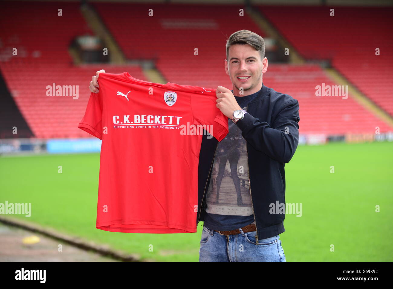 Barnsley football club hi-res stock photography and images - Alamy