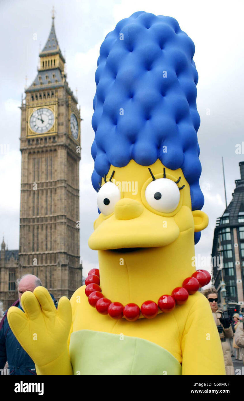 Marge simpson cartoon hi-res stock photography and images - Alamy