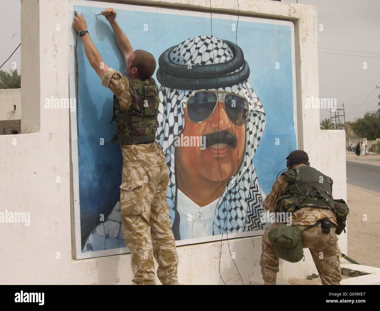 British poster armed forces hi-res stock photography and images - Alamy