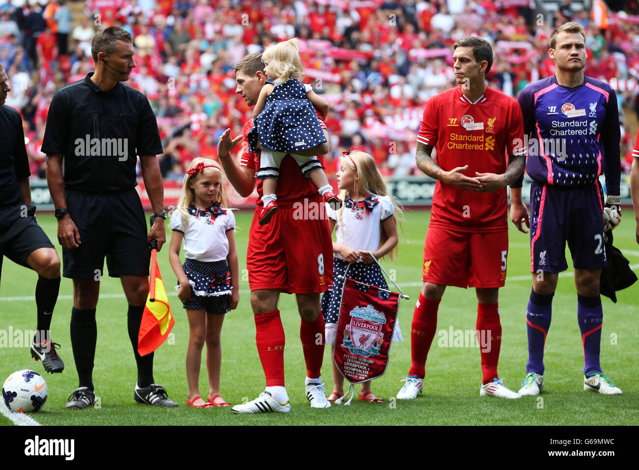 Liverpool's Steven Gerrard (centre) with his children before the ...