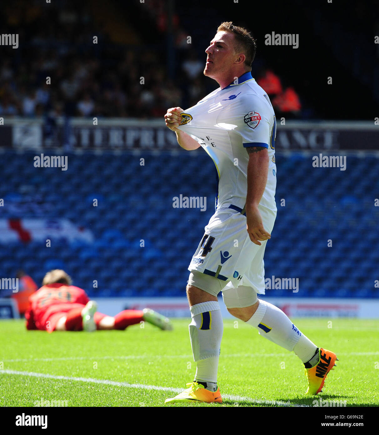 Leeds uniteds ross mccormack hi-res stock photography and images - Alamy