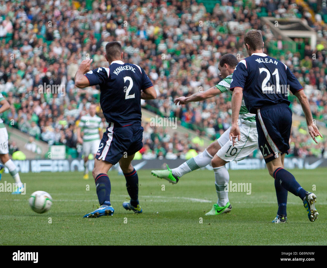 Celtic scores the winning goal hi-res stock photography and images - Alamy