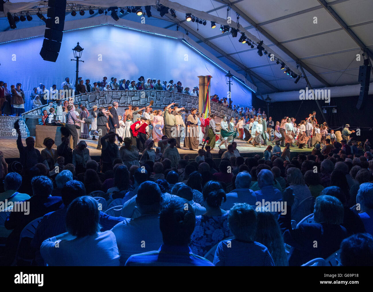 Showbiz Temple High Resolution Stock Photography and Images - Alamy