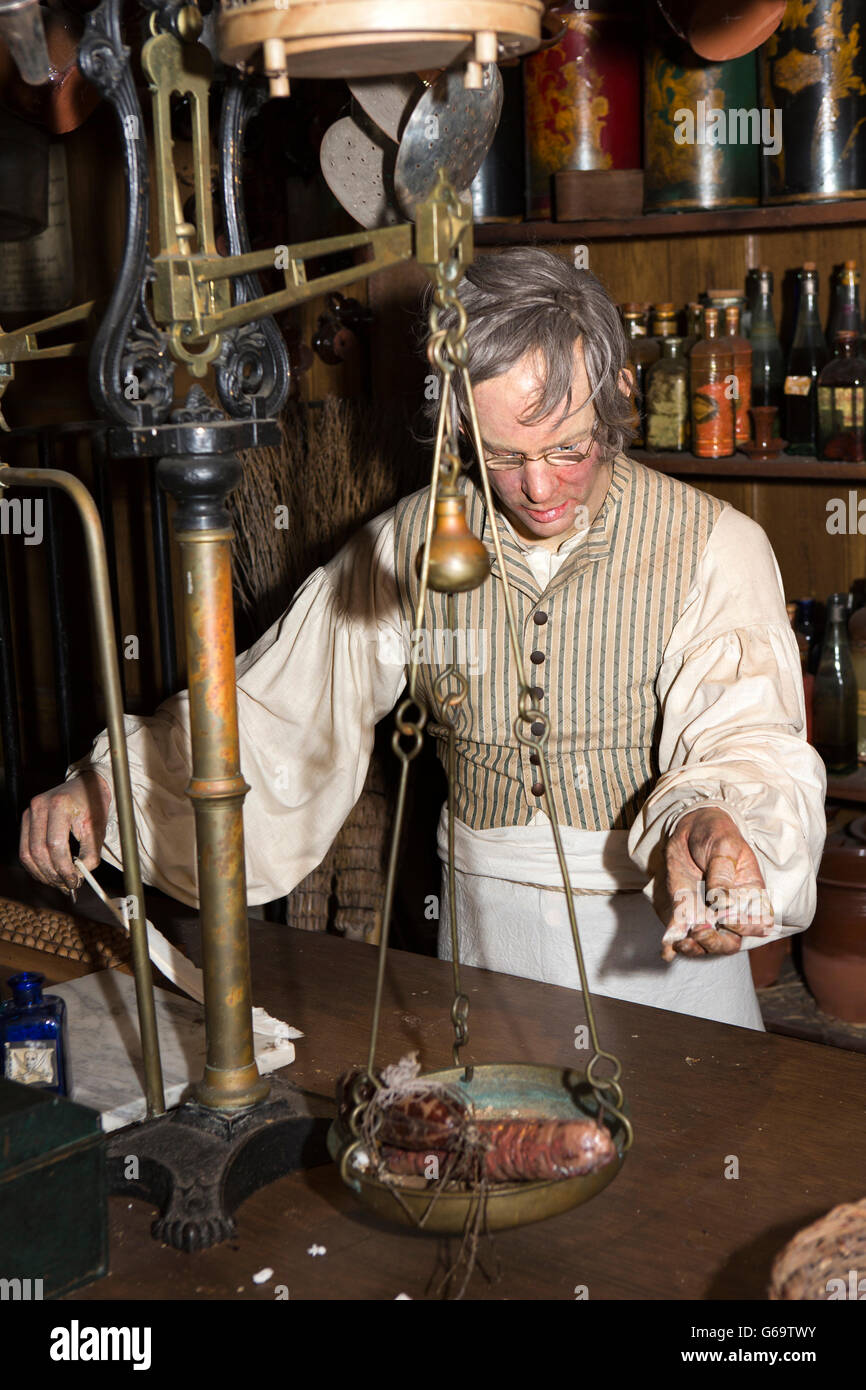 Old fashioned butcher shop hi-res stock photography and images - Alamy