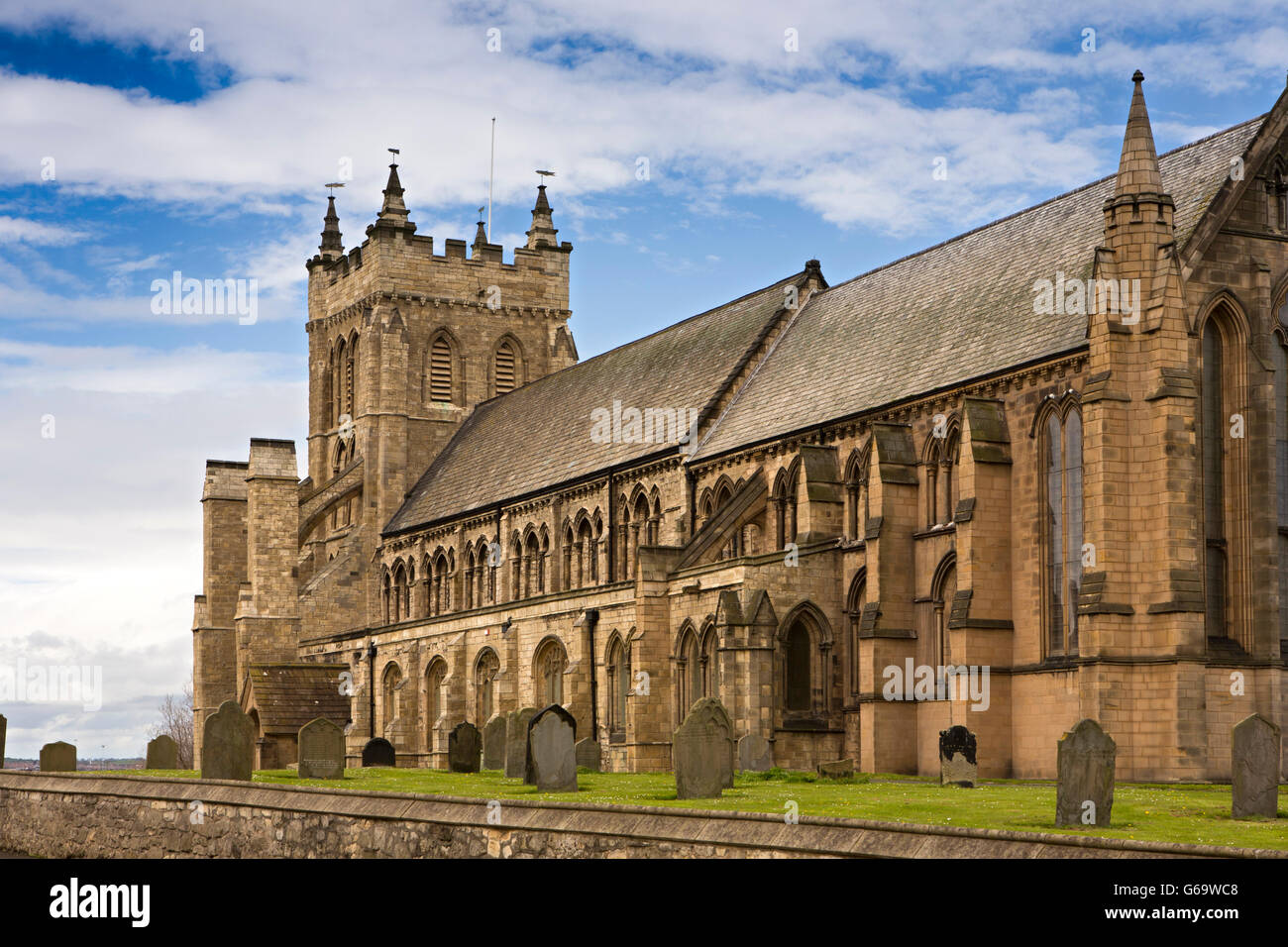 Co durham landmark tourist attraction hi-res stock photography and ...