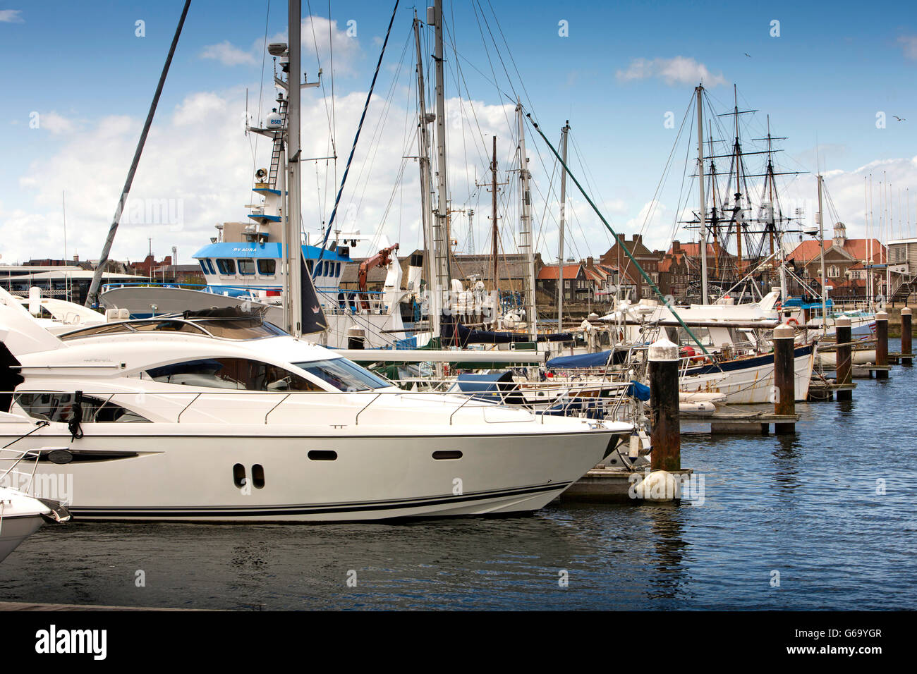 Hartlepool docks hi-res stock photography and images - Alamy