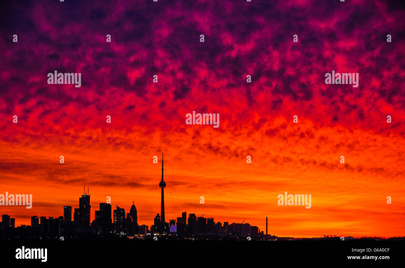 sunrise over Toronto Ontario skyline Stock Photo - Alamy