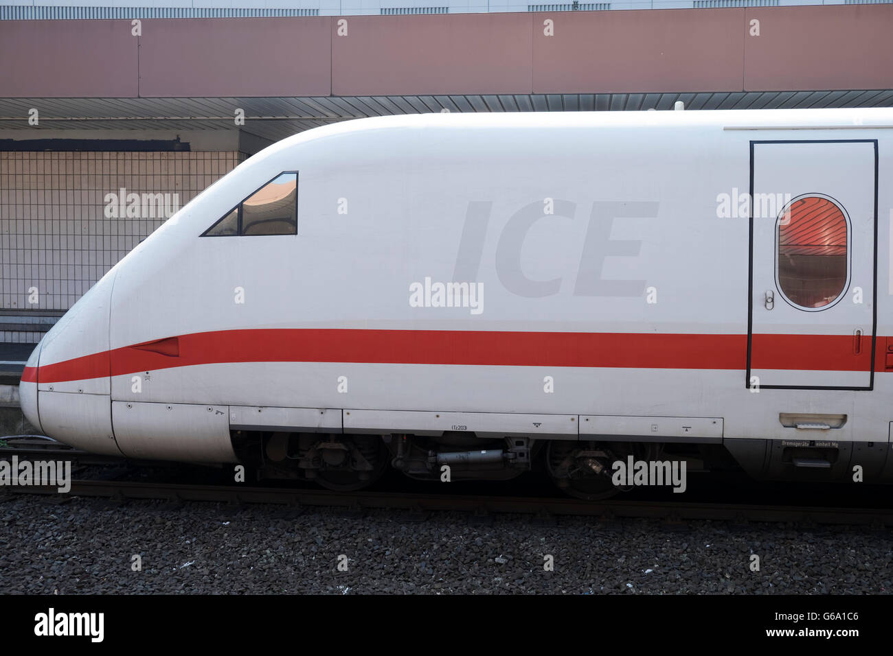 ICE-1 high-speed train, Dusseldorf, North Rhine-Westphalia, Germany ...