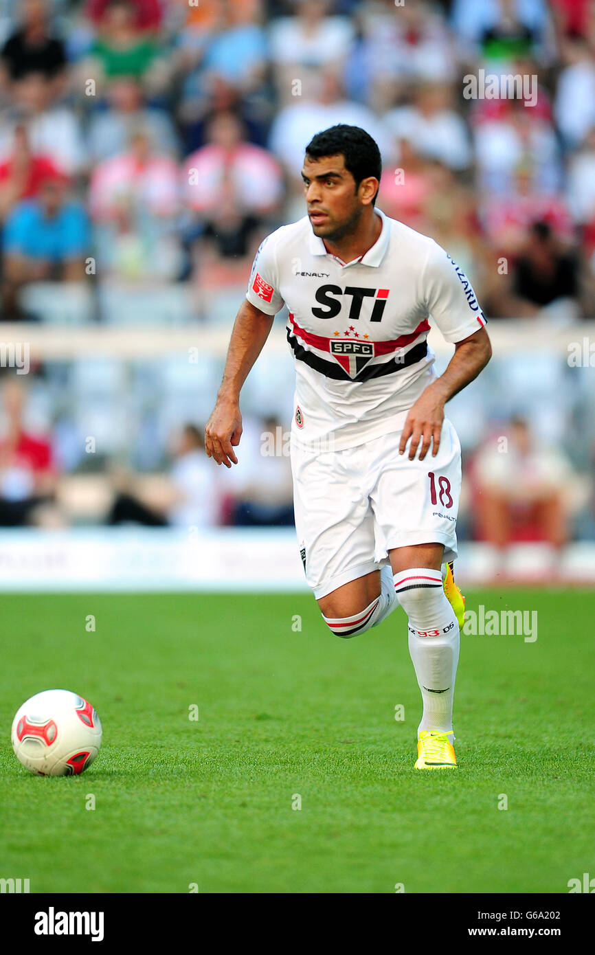 Soccer - 2013 Audi Cup - Third Place Play-Off - AC Milan v Sao Paulo ...