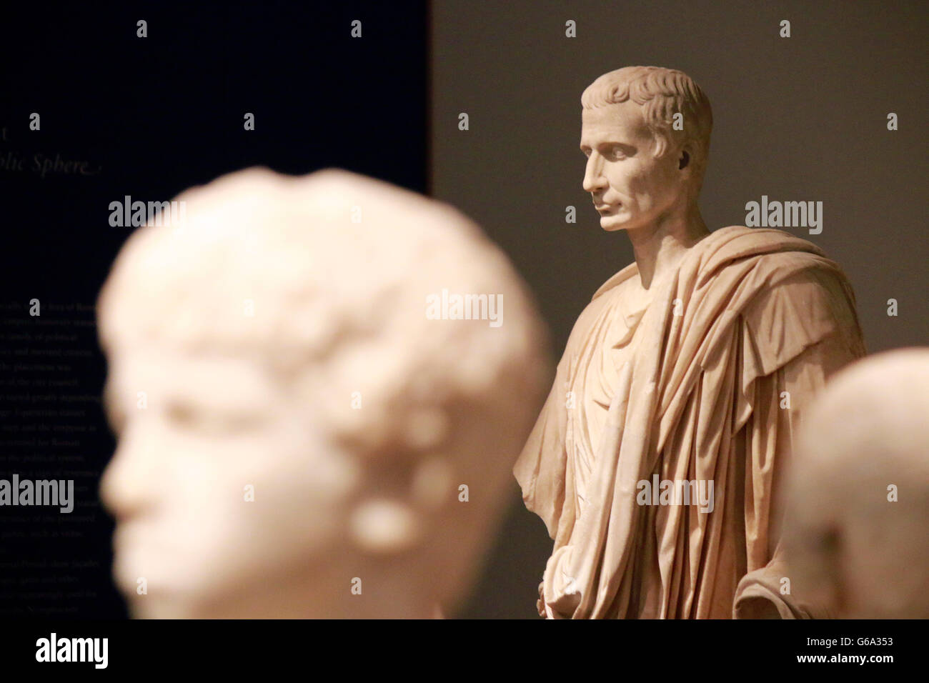 Julius caesar portrait hi-res stock photography and images - Alamy