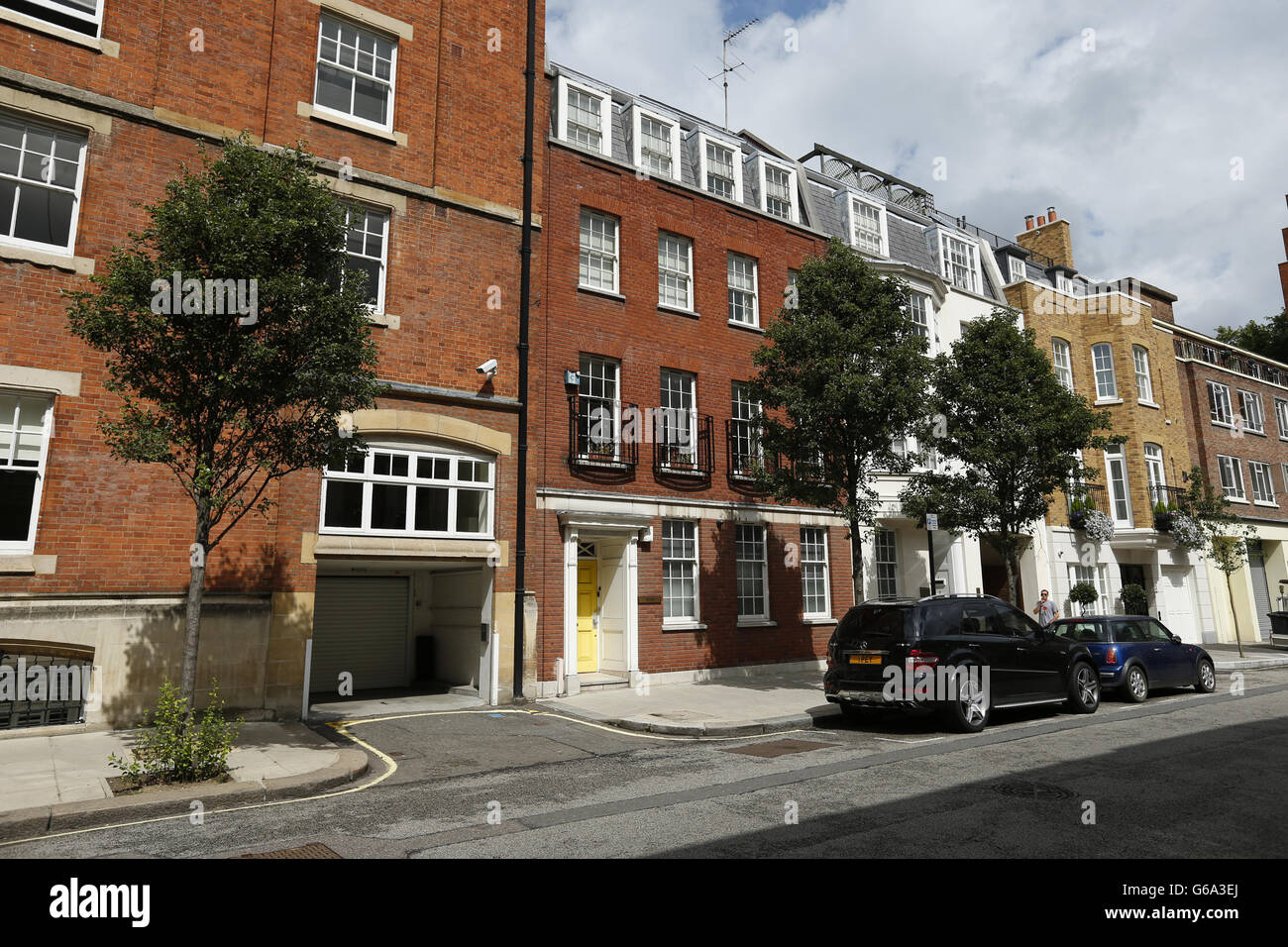 FTSE stock. General view of the offices of WPP plc in Farm Street ...