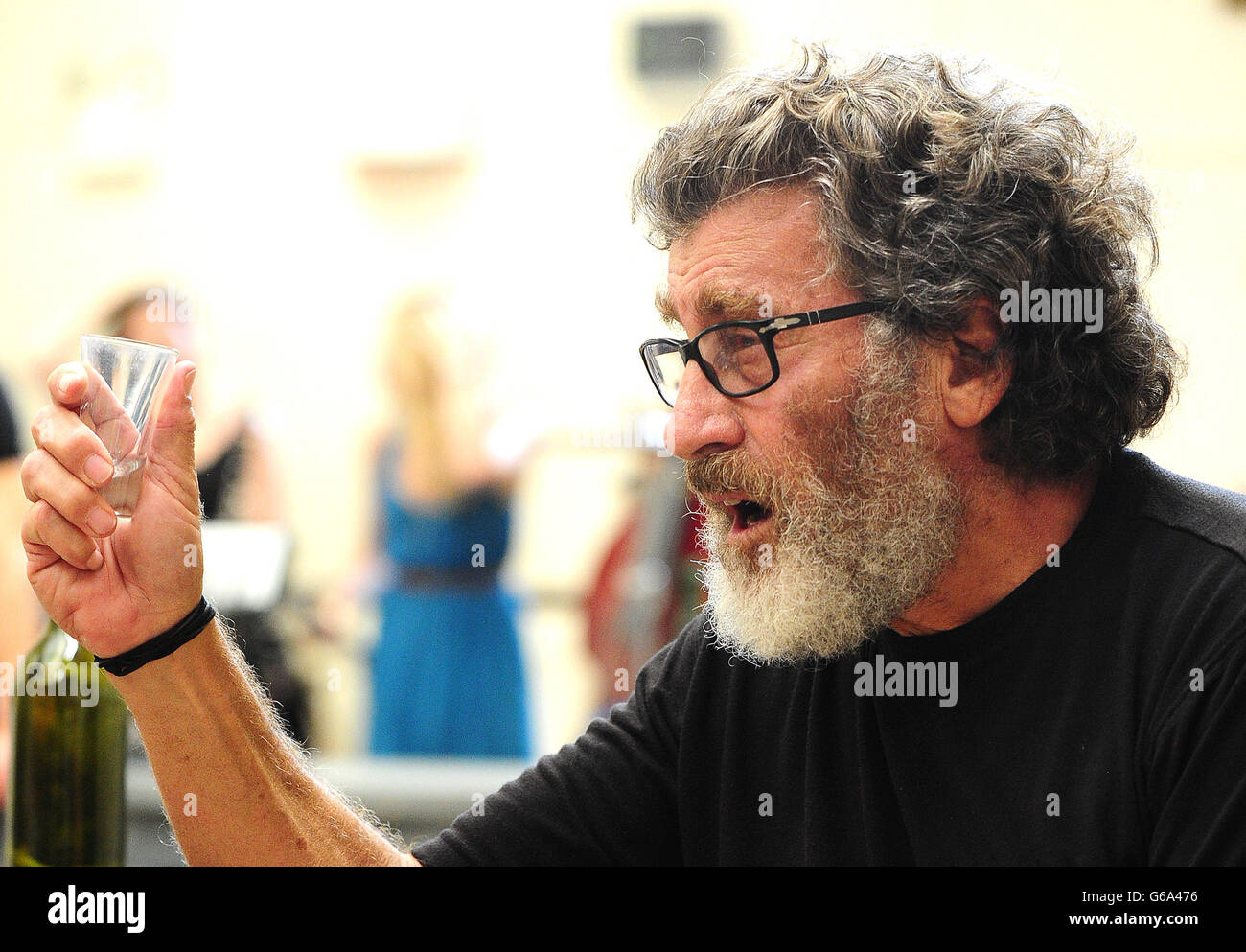 Paul michael glaser fiddler on the roof hi-res stock photography and ...
