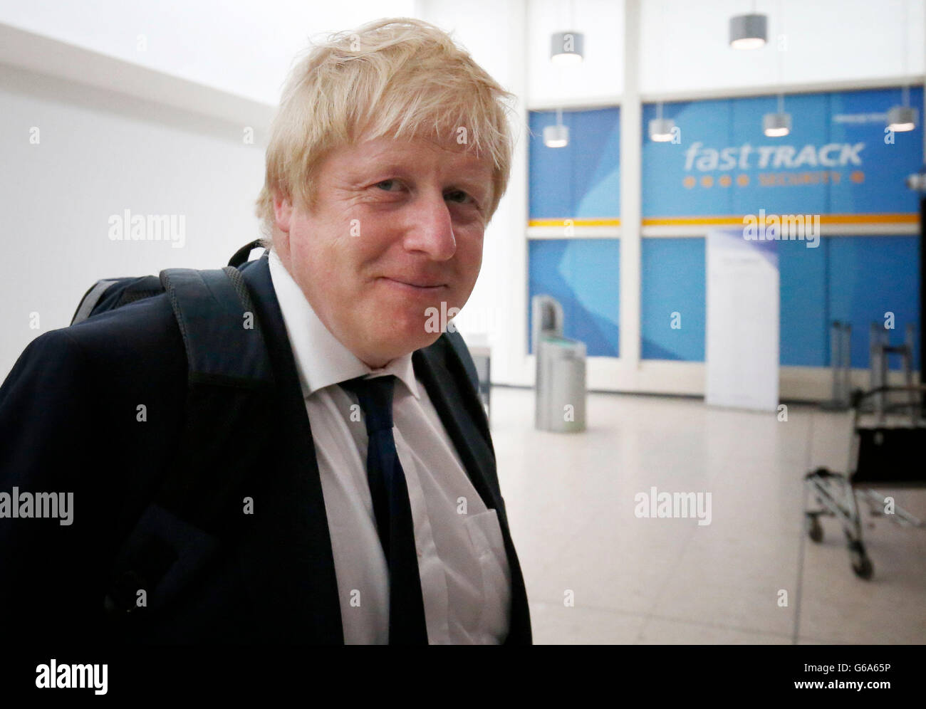 St andrews university graduation hi-res stock photography and images ...