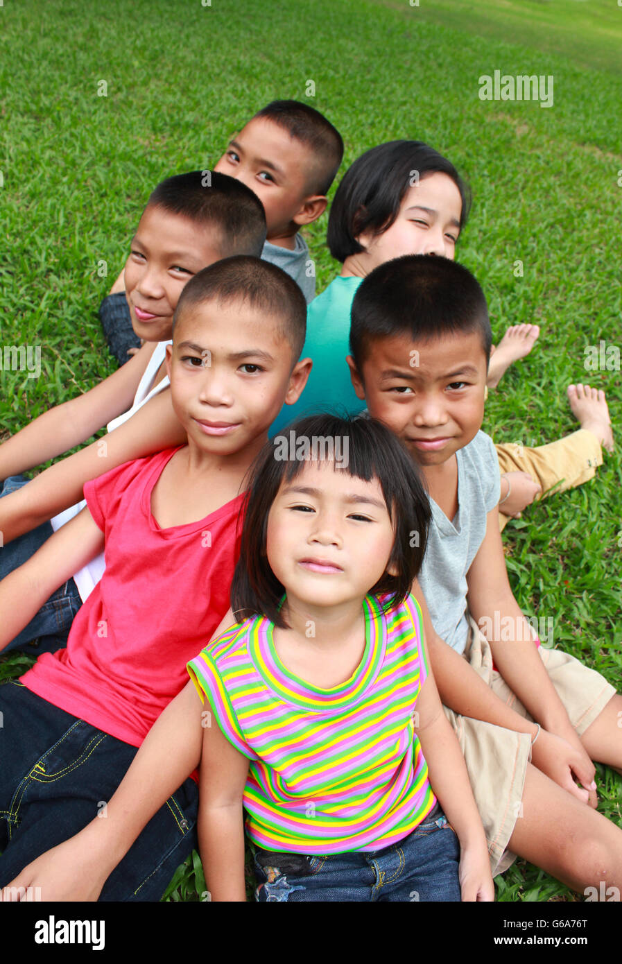 Six children playing hi-res stock photography and images - Alamy