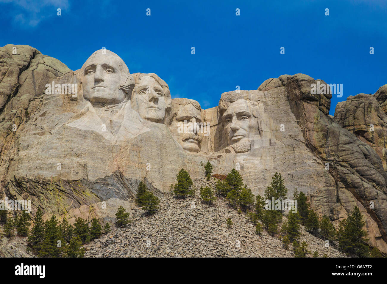 Mt Rushmore Presidential faces sculptures in granite Stock Photo - Alamy