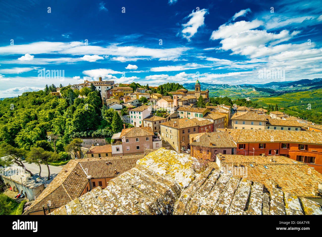 Ancient medieval village hi-res stock photography and images - Alamy