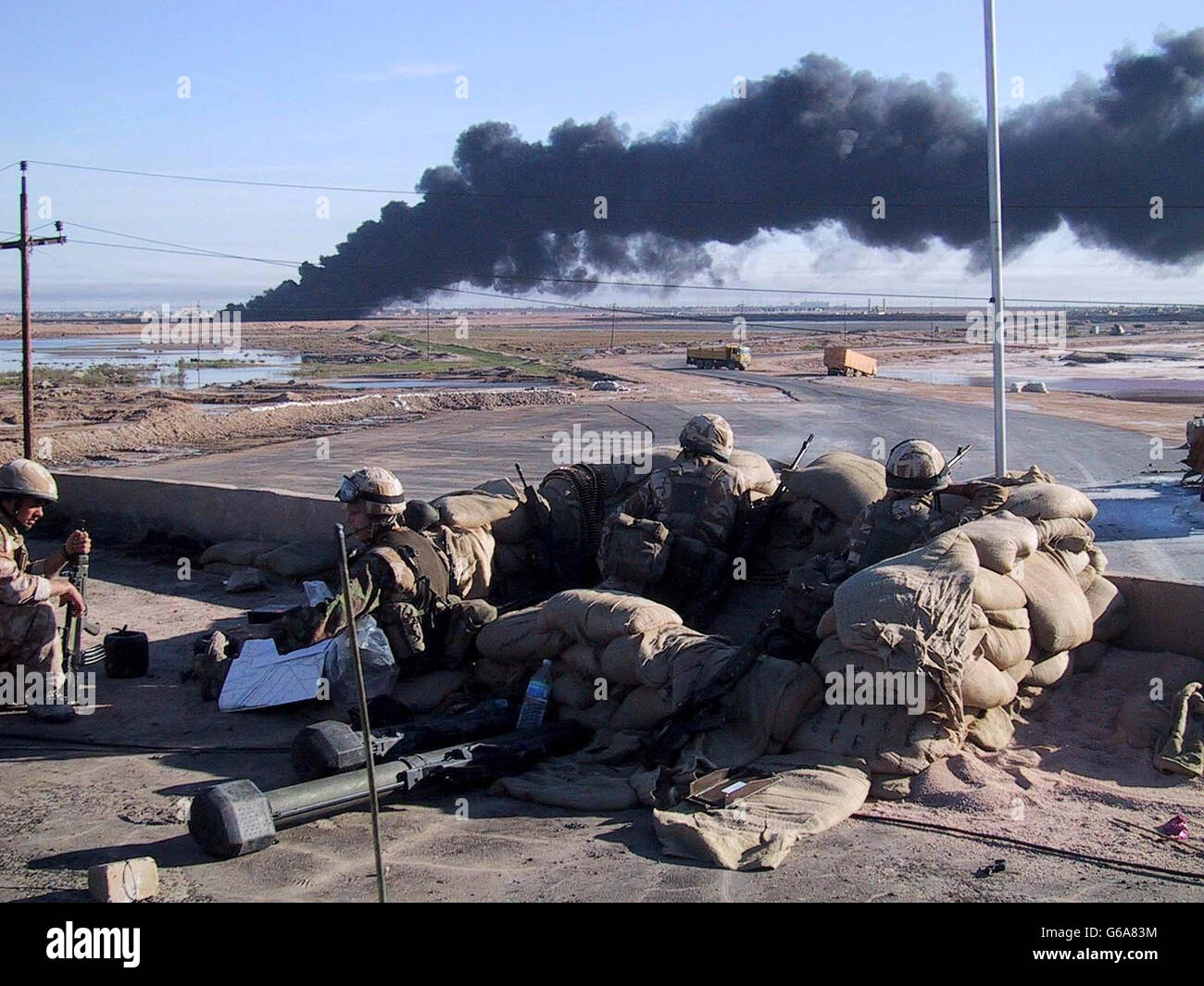 Desert Rats enter Basra Stock Photo - Alamy