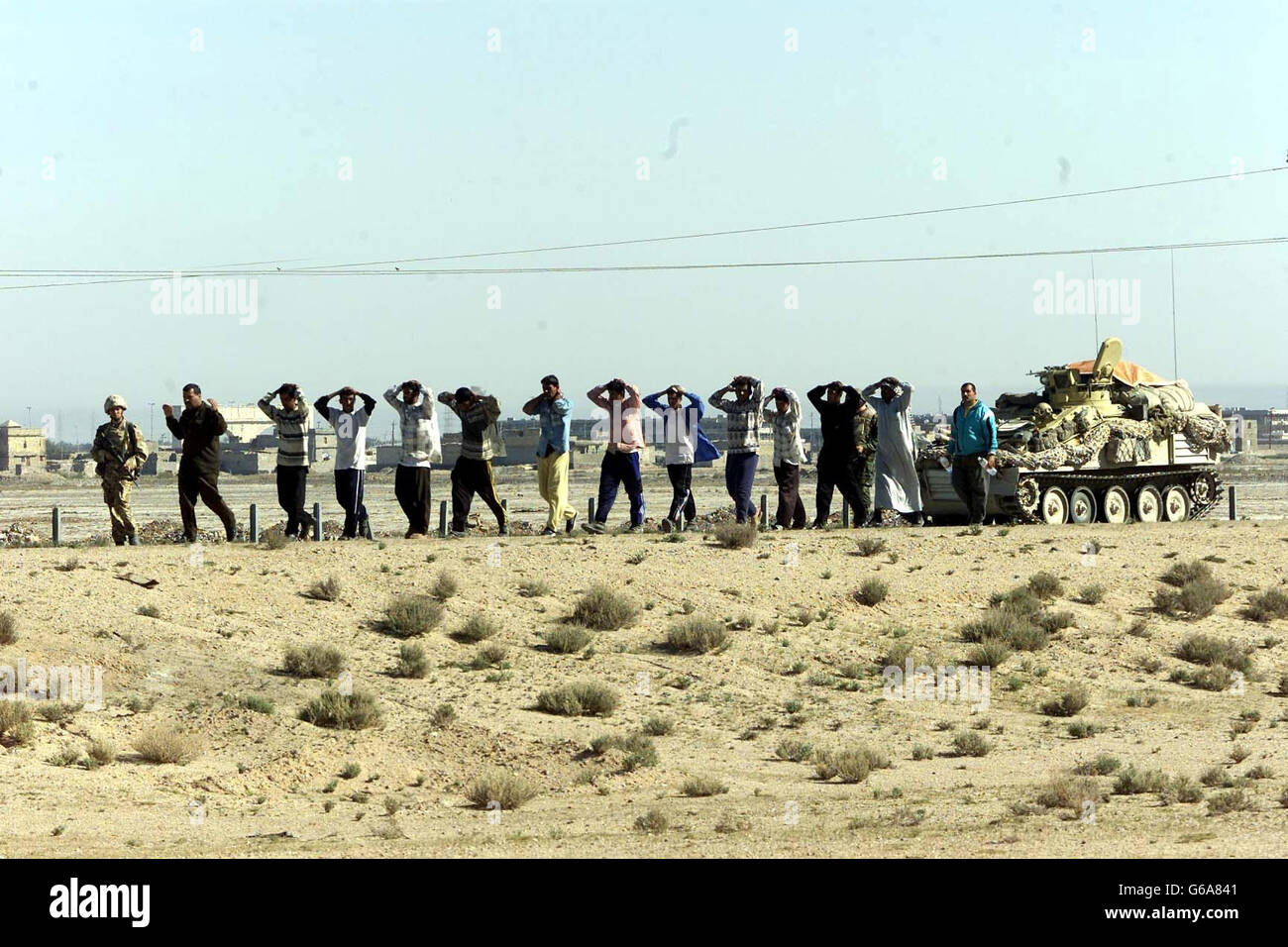 The desert rats enter the iraqi city of basra hi-res stock photography ...