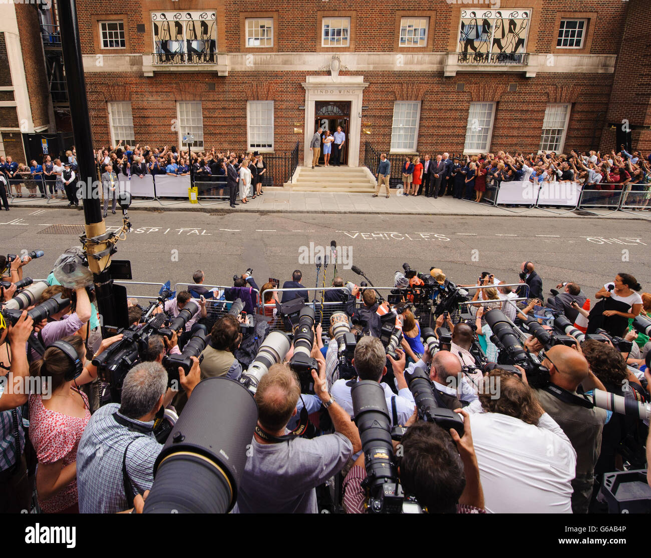 Birth of Prince George of Cambridge Stock Photo - Alamy