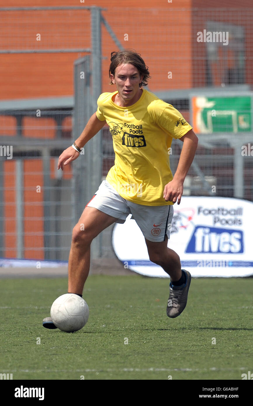 Sport - Fast Track Street Games - City Academy Bristol Stock Photo - Alamy