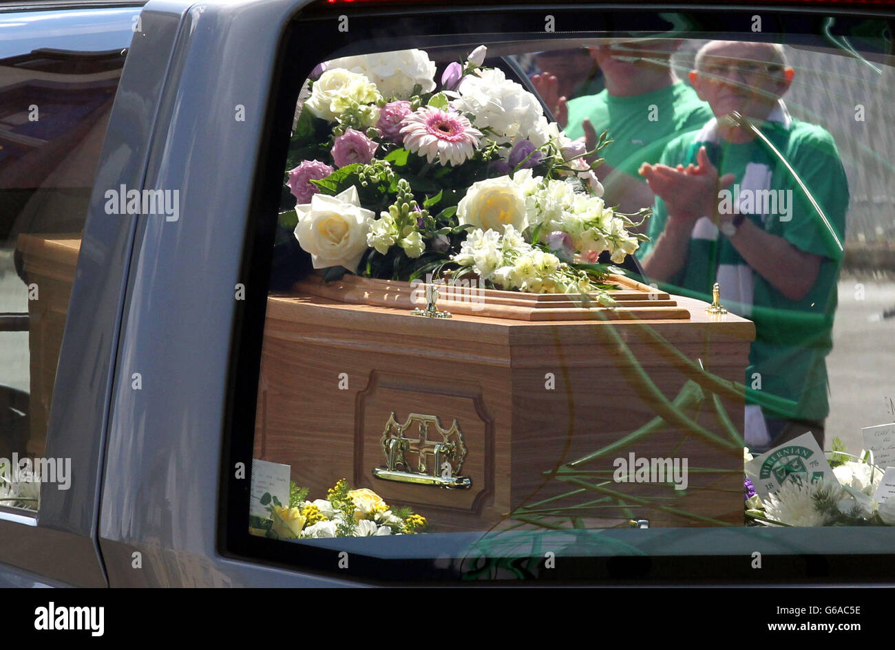 Lawrie Reilly funeral Stock Photo - Alamy