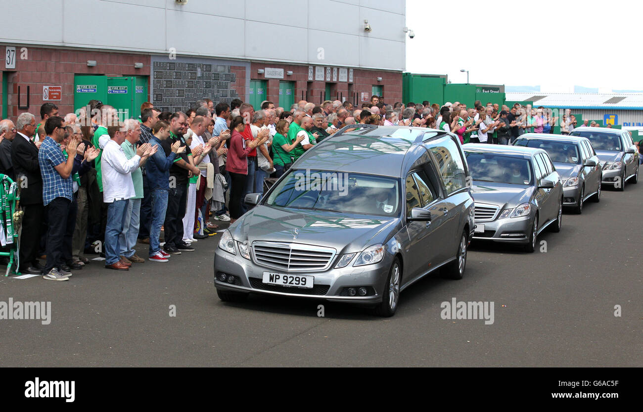 Lawrie Reilly funeral Stock Photo - Alamy
