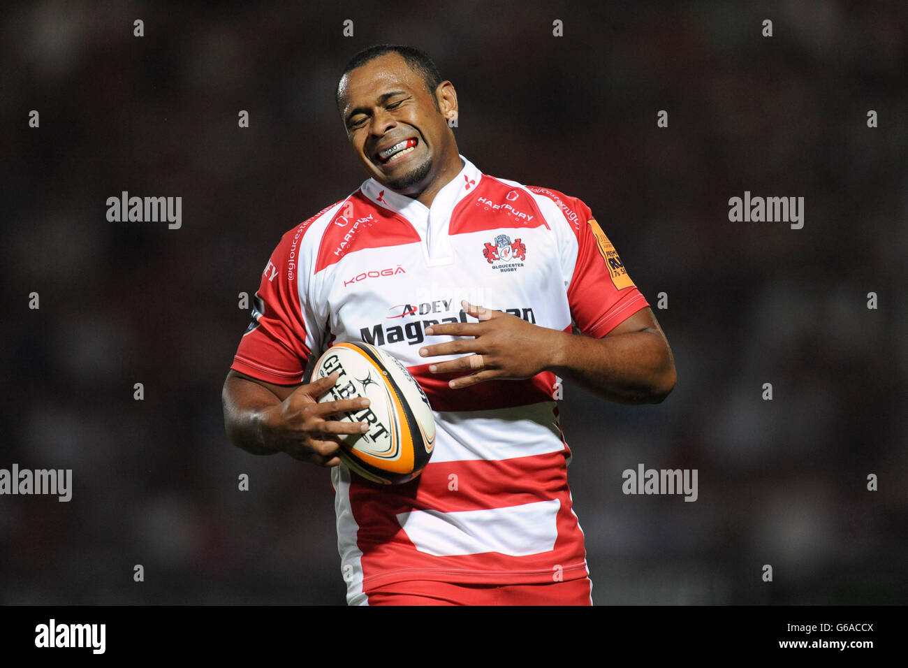 Rugby group top half stock hi-res stock photography and images - Alamy