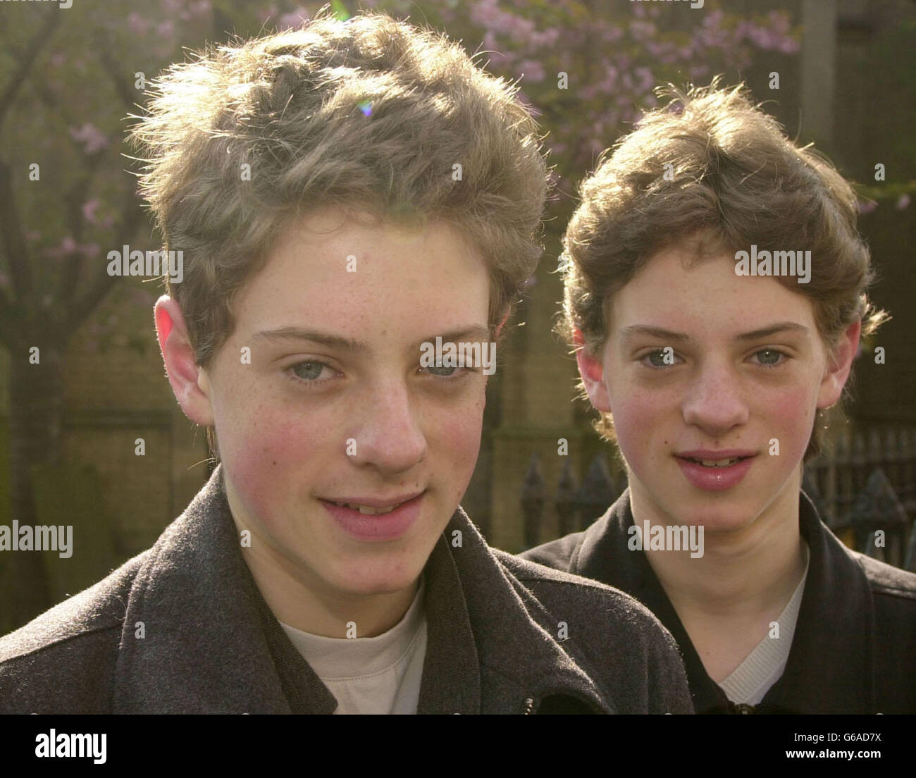 Twin brothers matthew left and oliver edwardson hi-res stock ...