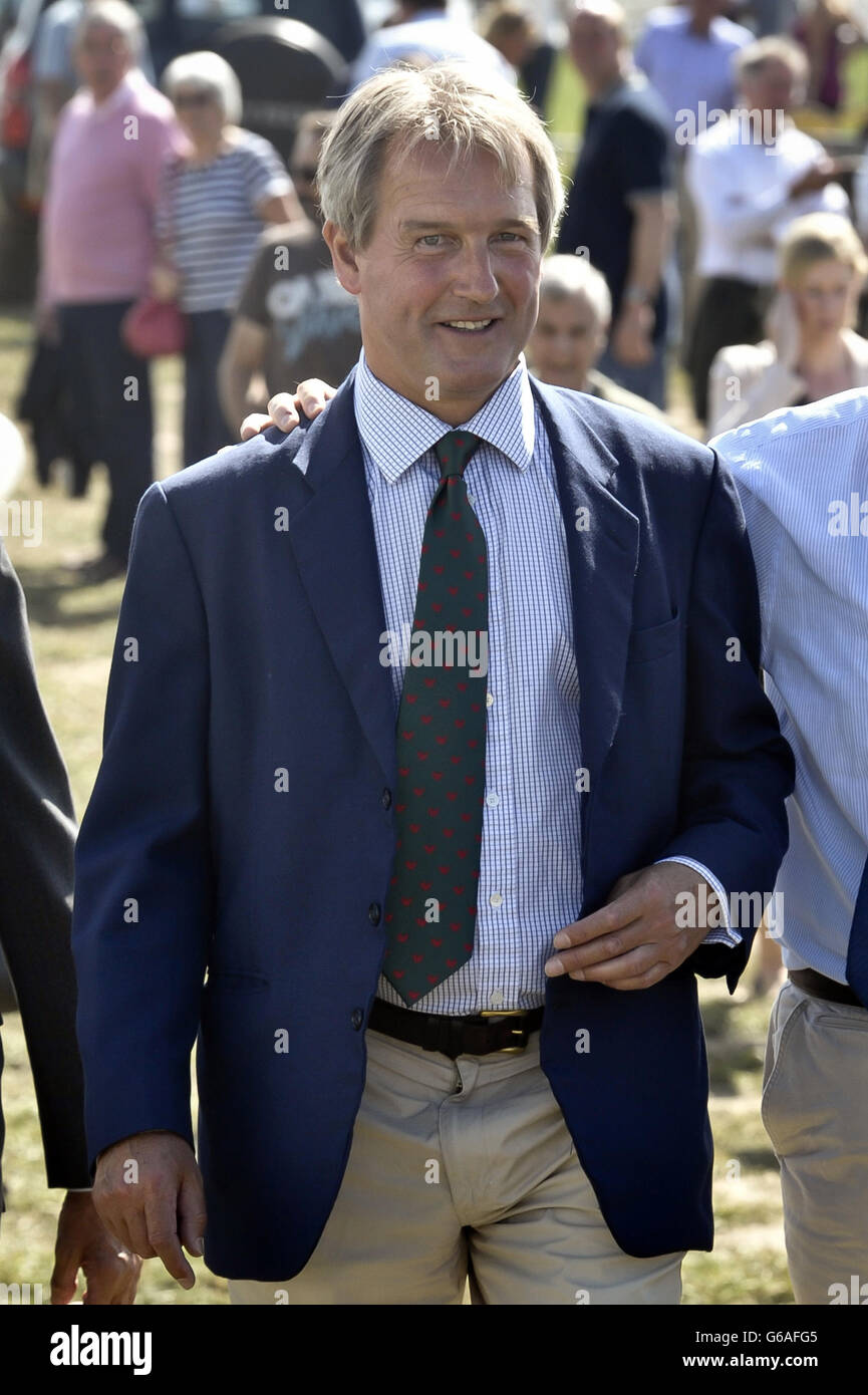 David Cameron agricultural visit in Devon Stock Photo - Alamy