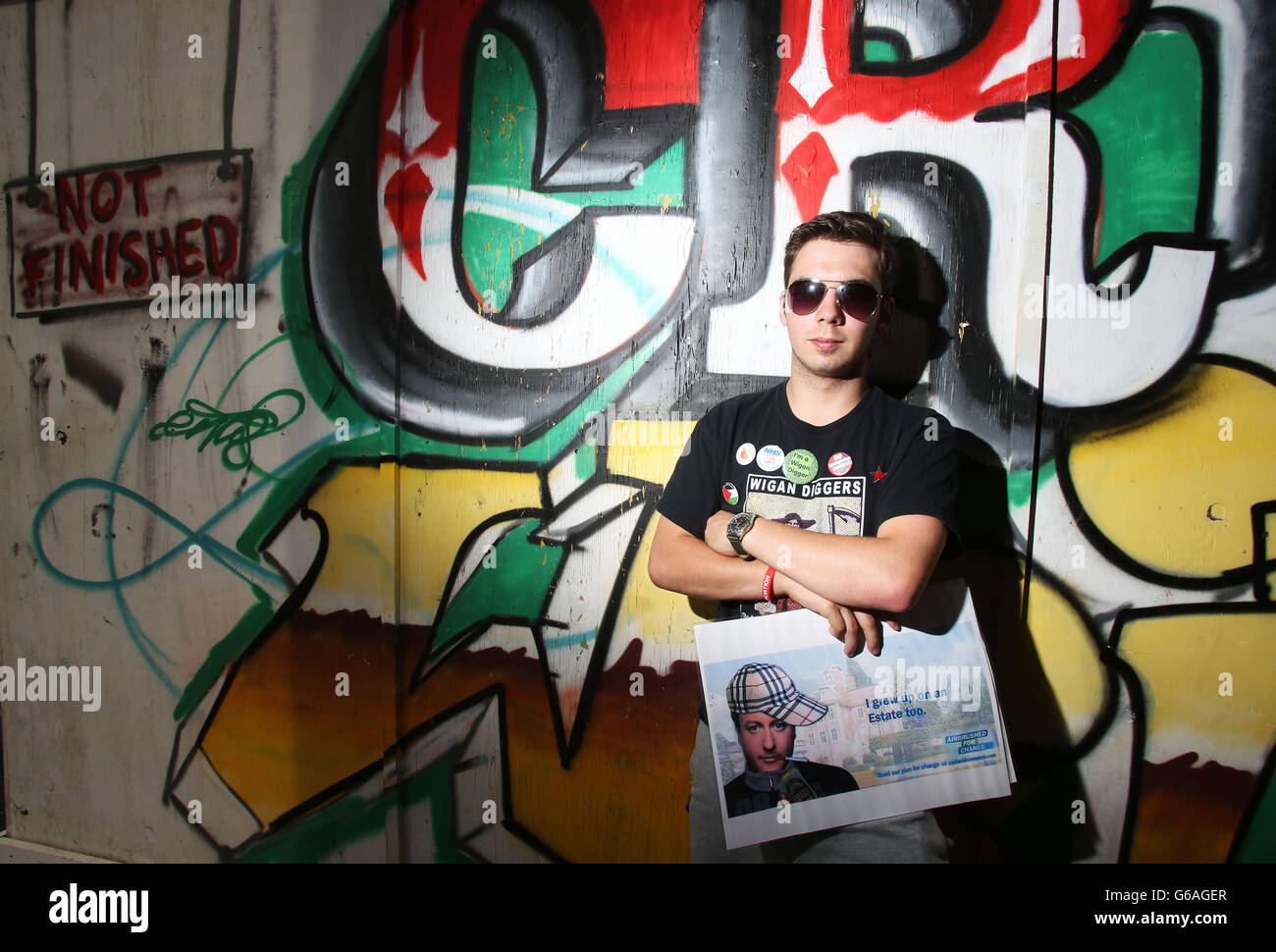 David bamber hi-res stock photography and images - Alamy