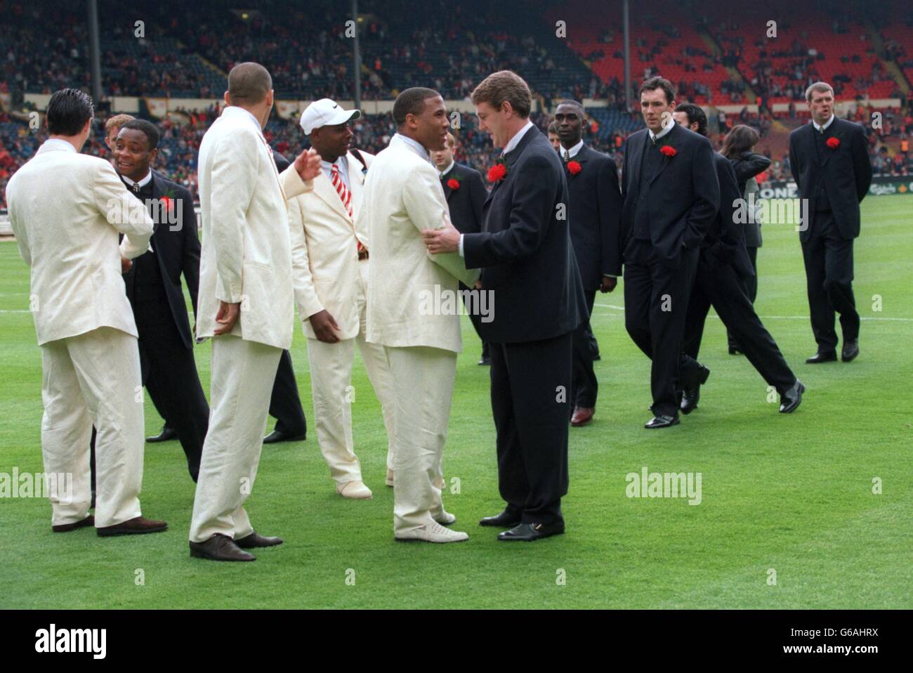Liverpool white suits bruce hi-res stock photography and images - Alamy
