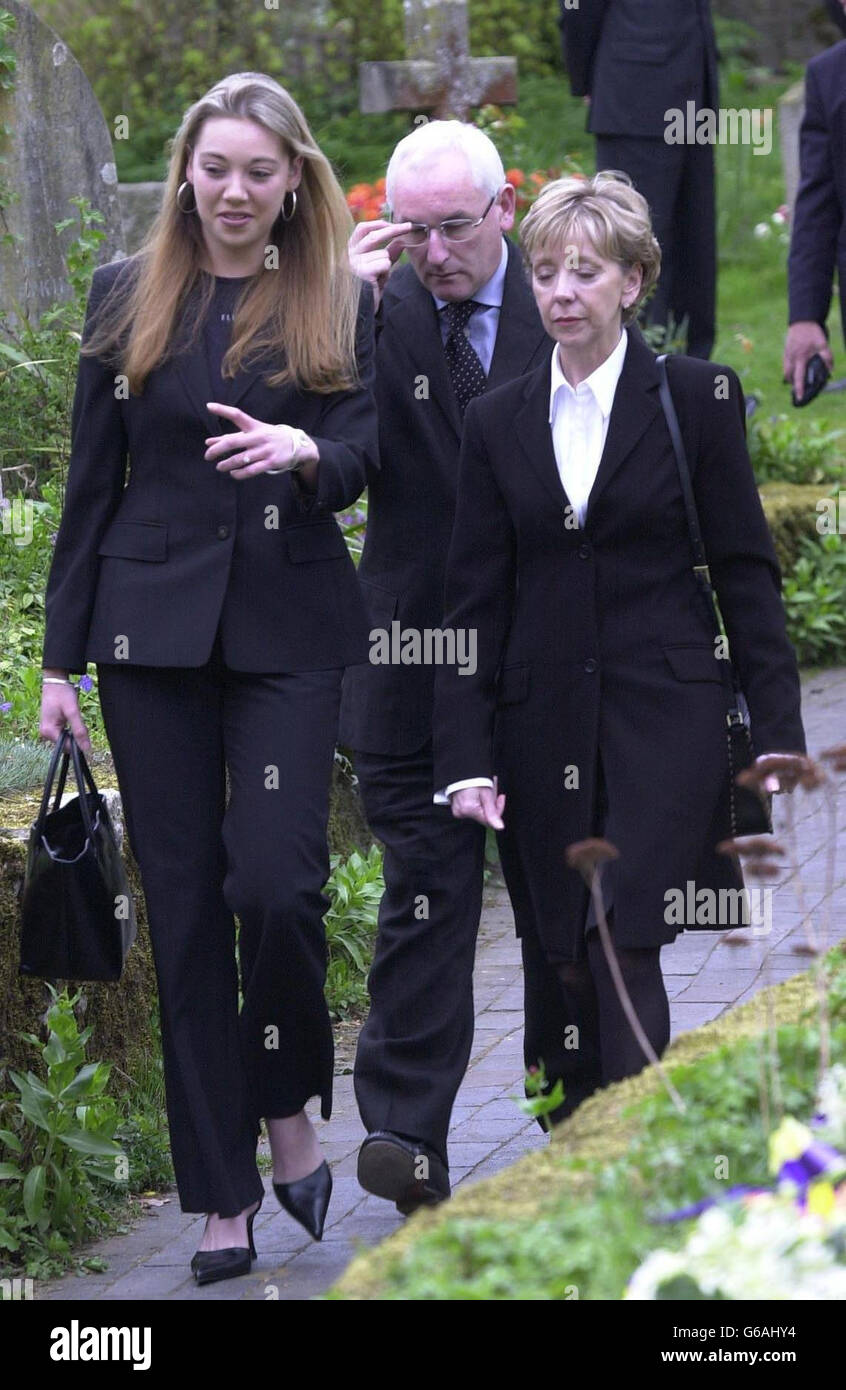 Terry Lloyd's daughter, Chelsey, and wife, Lynn, arrive with ITN editor ...