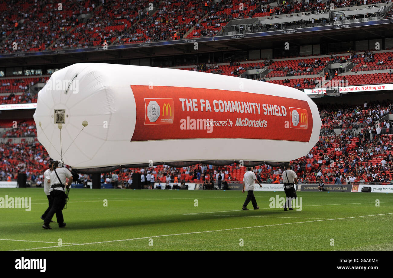 Fa community shield branding at wembley hi-res stock photography and ...