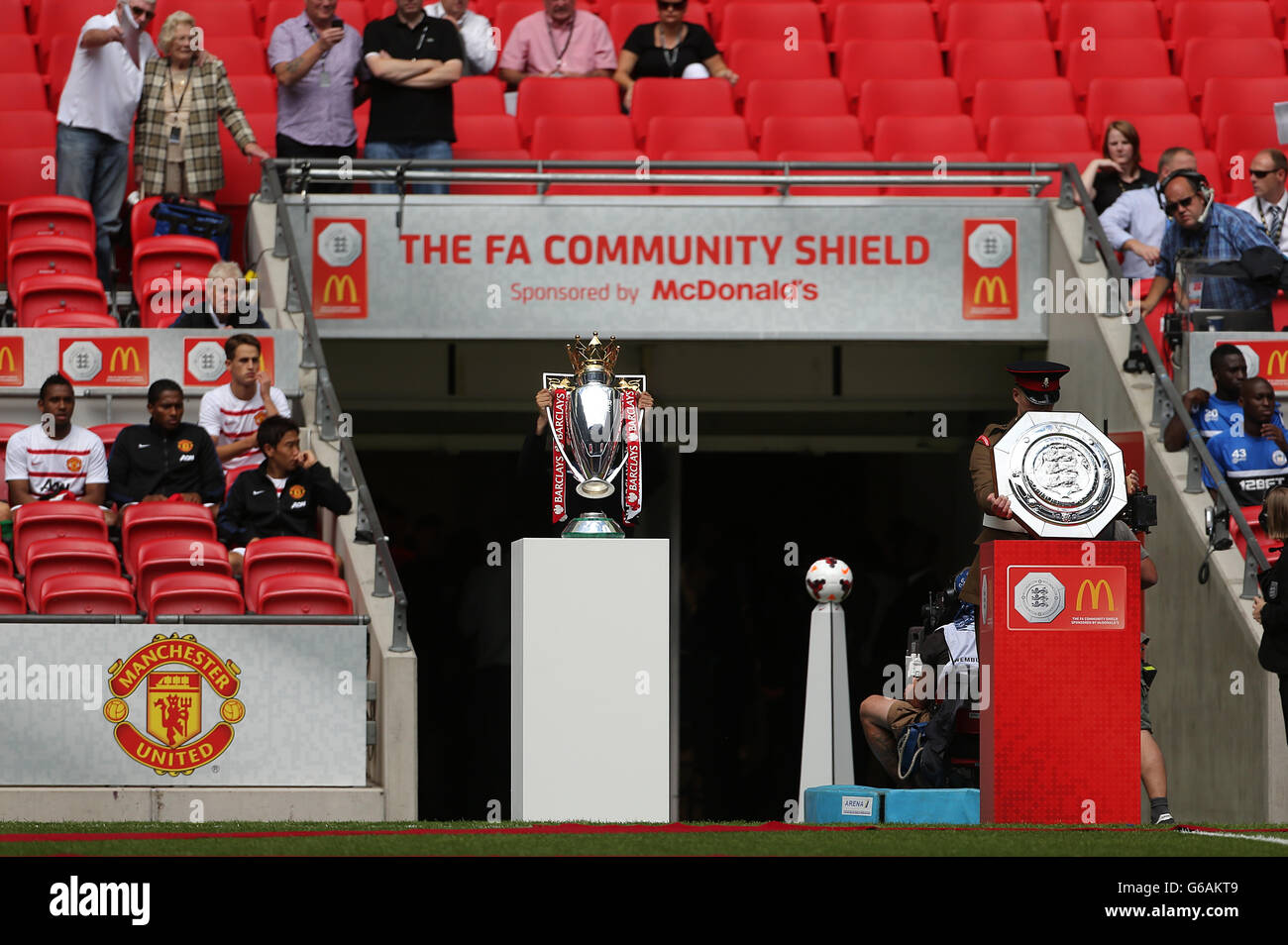 Fa community shield on display hi-res stock photography and images - Alamy