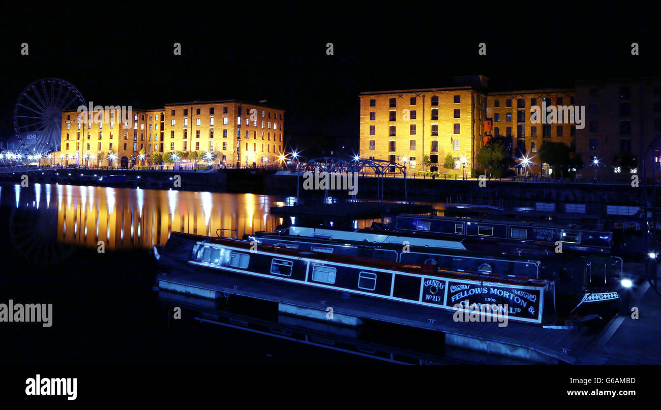 Liverpool at night. General view of Liverpool's Albert Dock at night ...