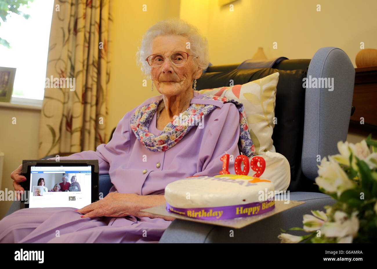 Birthday 109 years old hi-res stock photography and images - Alamy