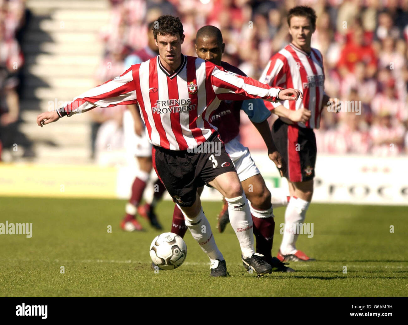 Wayne bridge west ham hi-res stock photography and images - Alamy
