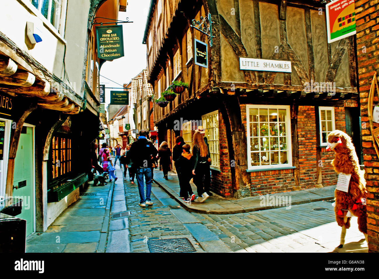The shambles york hi-res stock photography and images - Alamy