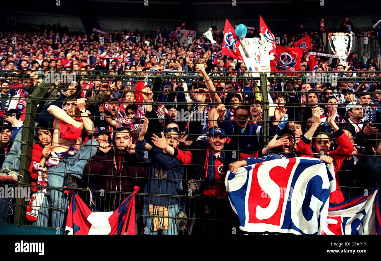 UEFA 1996 EUROPEAN CUP WINNERS CUP FINAL - PARIS ST GERMAIN v RAPID ...
