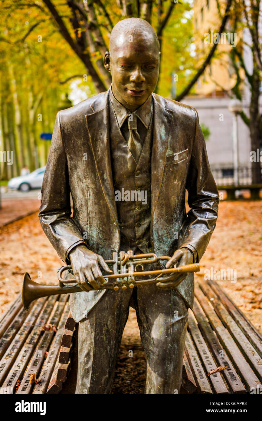 Lifesize Statue of trumpeter Wynton Marsalis, Florida park, one of the ...