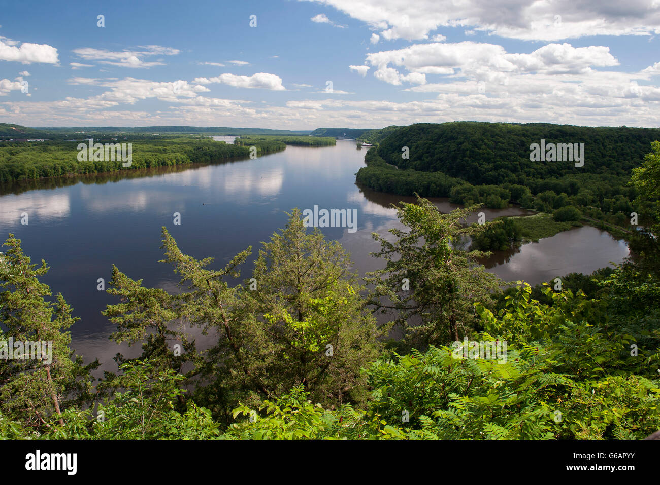 Rivers and lakes outdoors beautiful scenery hi-res stock photography ...