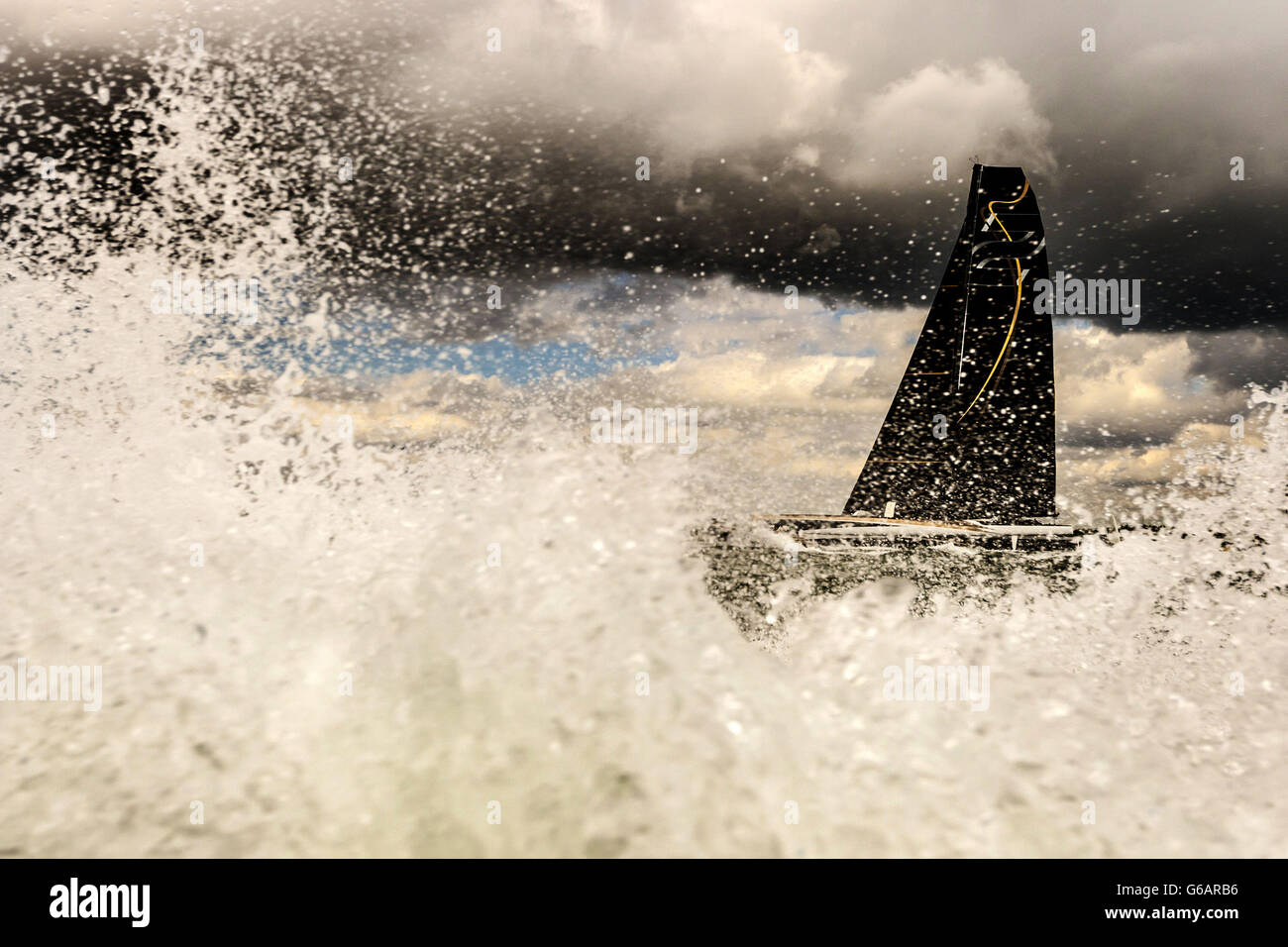 Dona Bertarelli's 140 foot long trimaran Spindrift 2 heads down the ...