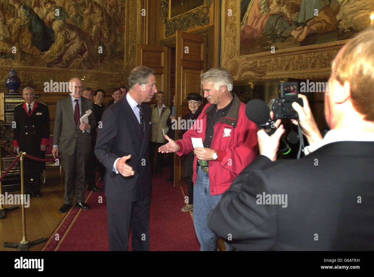 The Prince of Wales greets Stan Axsmith, from Minissota, USA, during ...