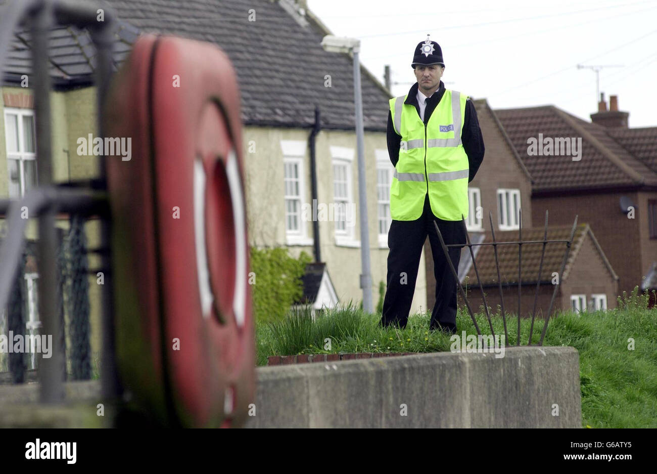 Missing person policeman g v general view photo andy weekes hi-res ...