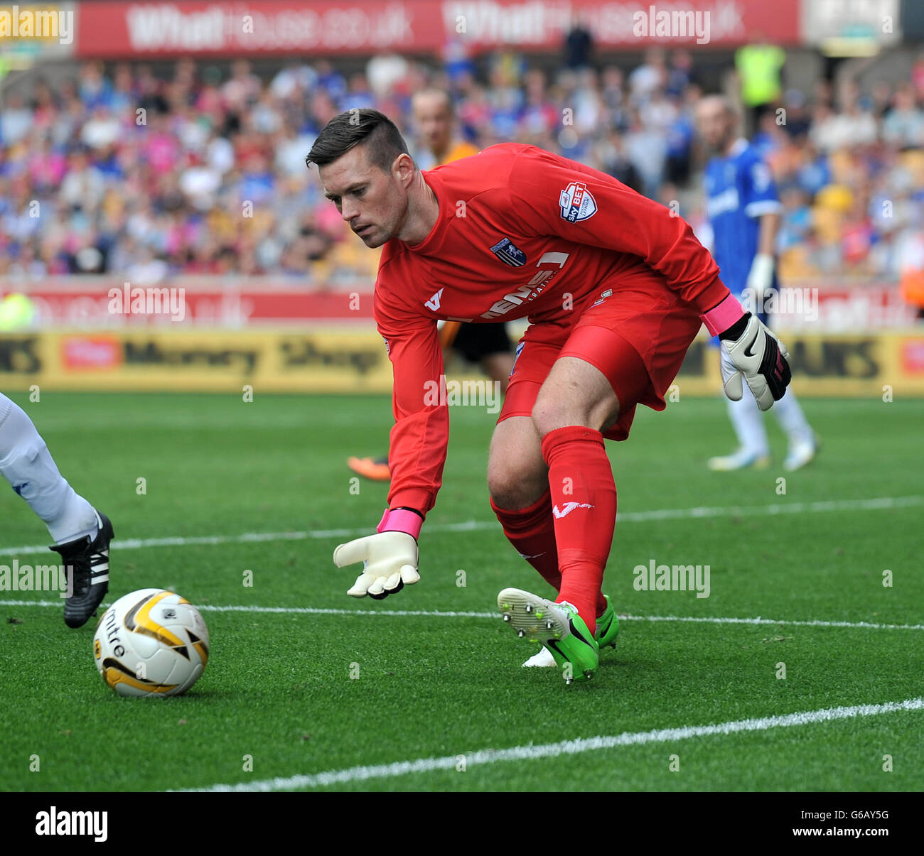 Gillingham goalkeeper stuart nelson hi-res stock photography and images ...