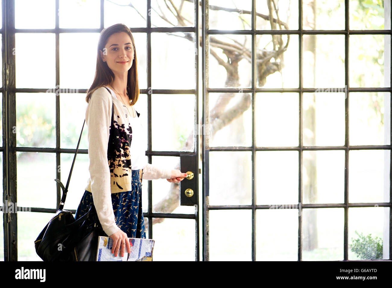 Interior decorator hi-res stock photography and images - Alamy